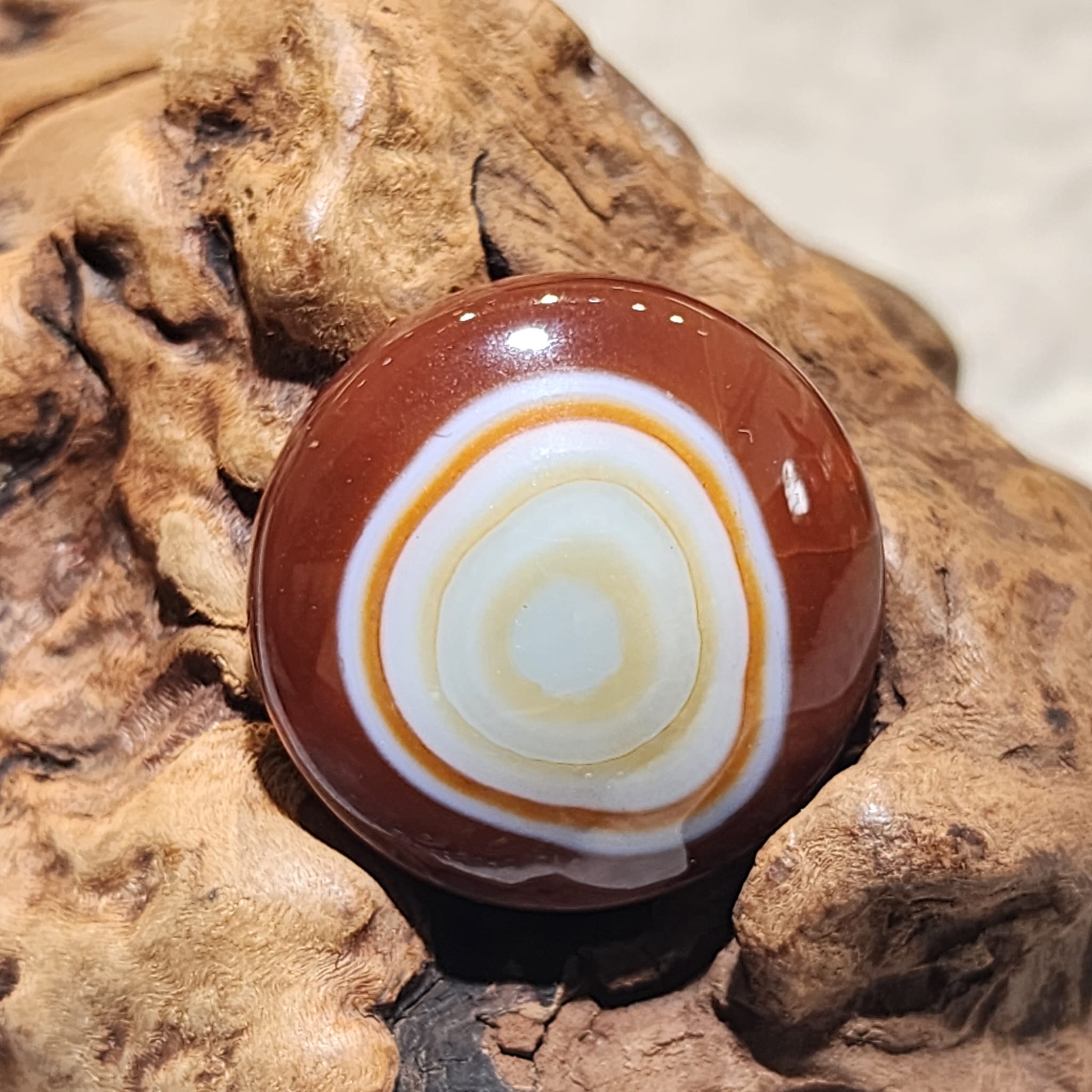 Tibetan Red Eye Agate – Stone of Courage & Success – Living Gems SG